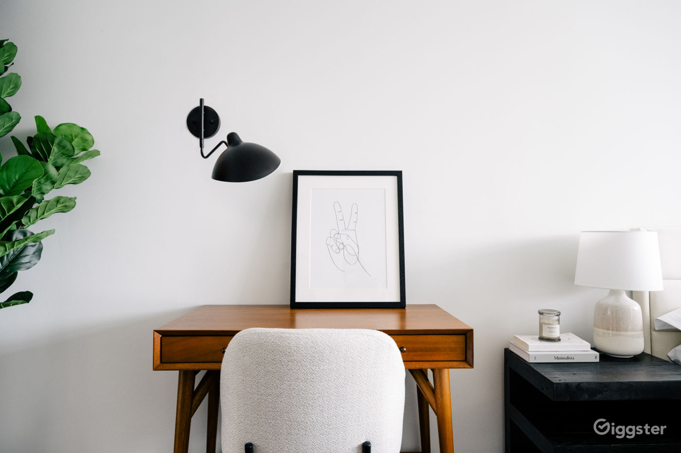 Waterfront 16 ft ceiling 2-storey loft | Rent this location on Giggster