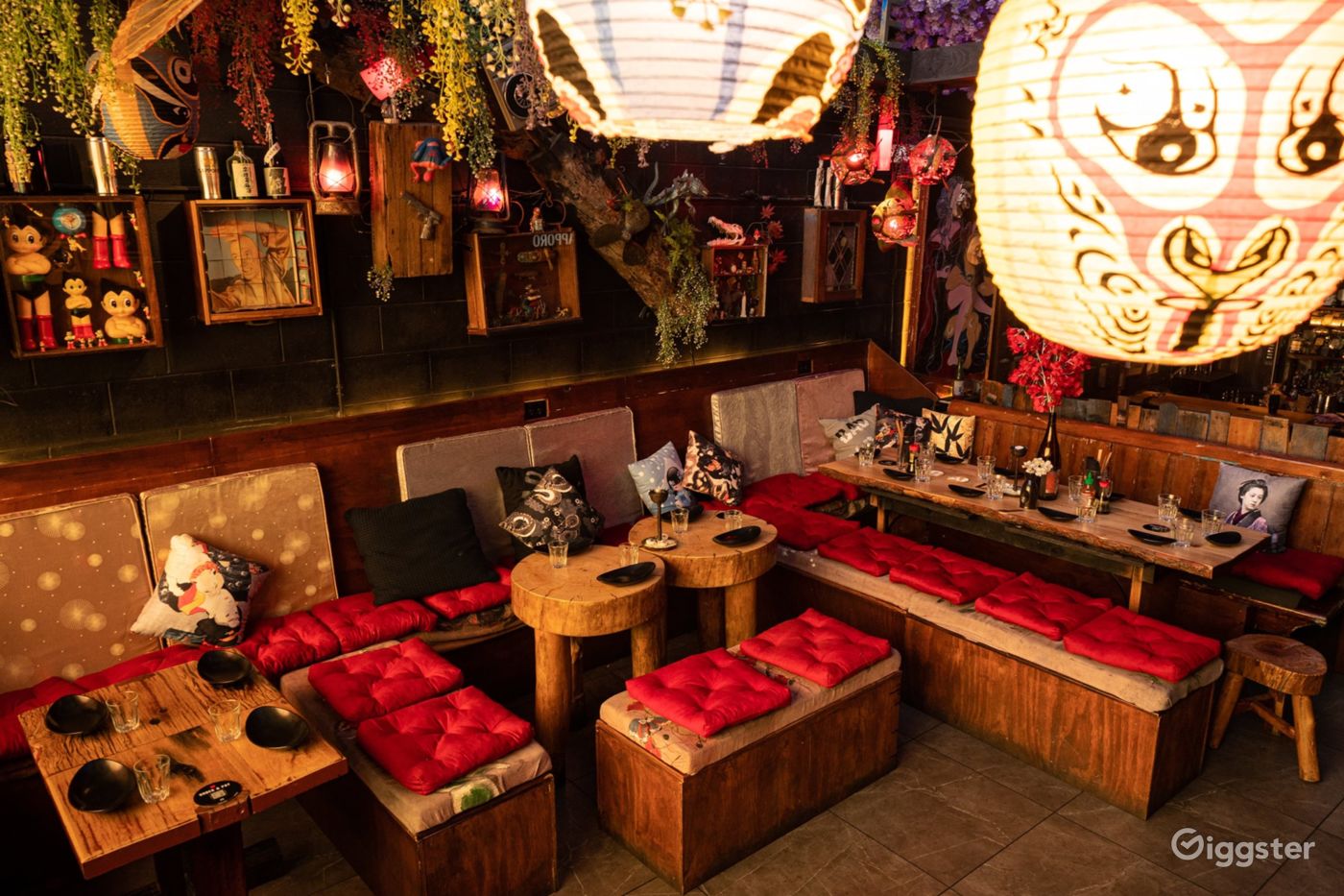 SAKURA BAR | Rent this location on Giggster