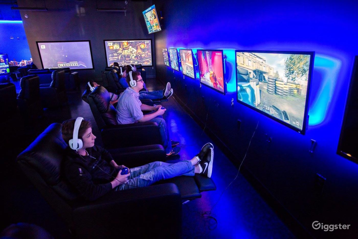 Premium Social Gaming Lounge | Rent this location on Giggster