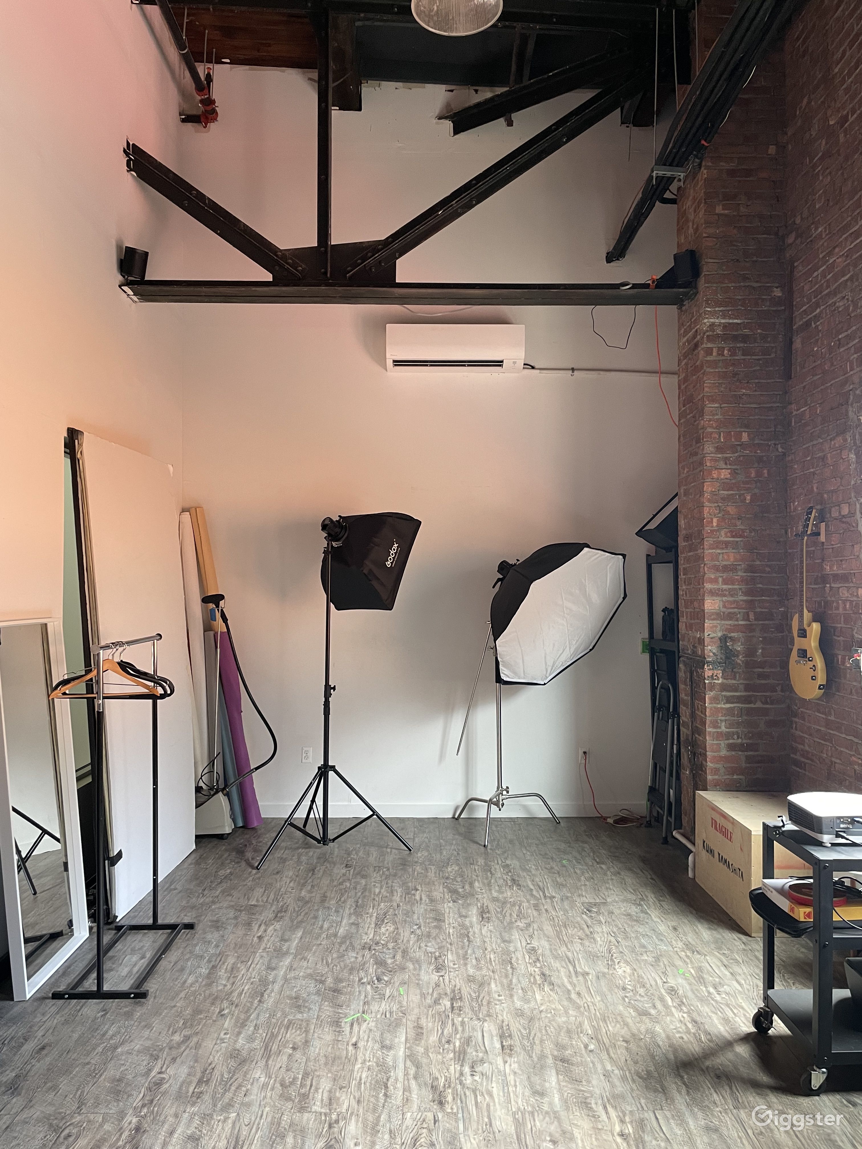 Portrait and Editorial Studio for Rent | Rent this location on Giggster