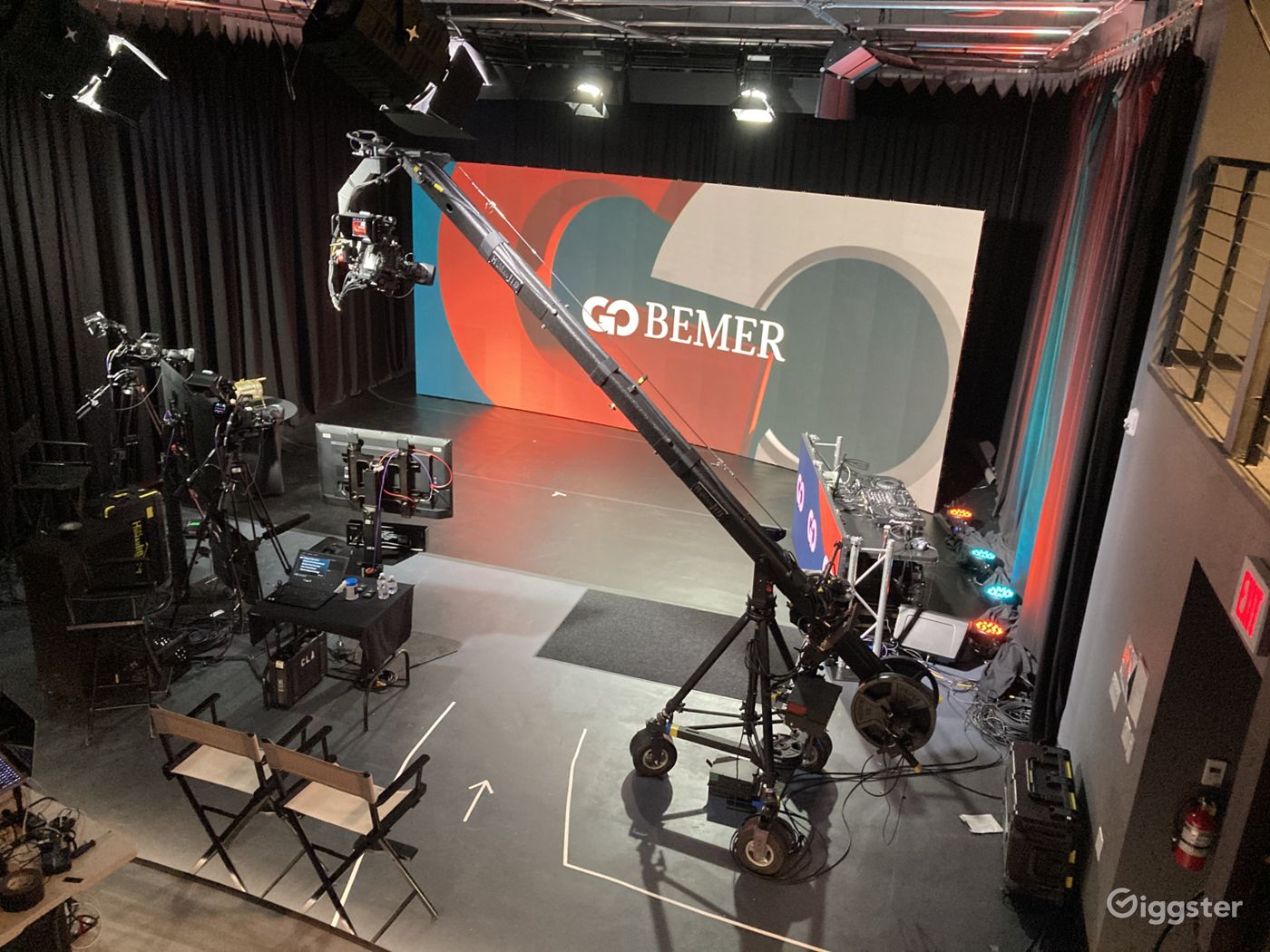 White Cyclorama Studio Space | Rent this location on Giggster