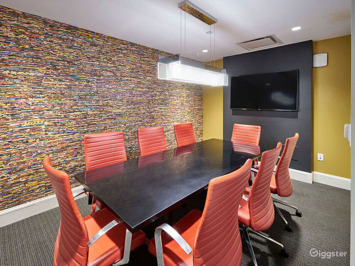 Colorful Conference Room in DuPont Circle | Rent this location on Giggster