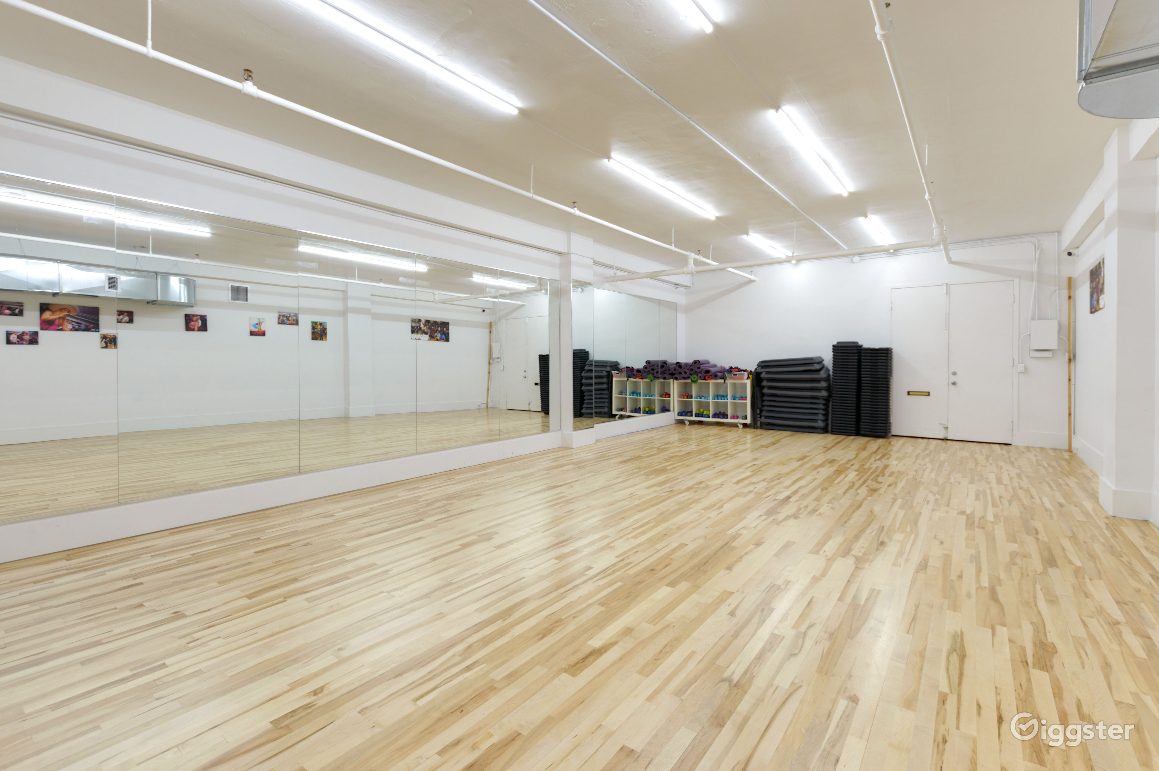 Incredible party lounge/studio: MTL Palladium | Rent this location on ...