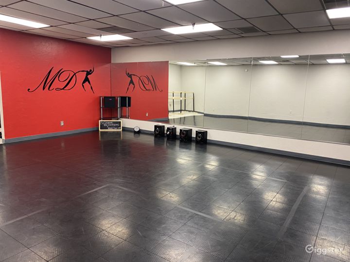 The Acro Room | Rent this location on Giggster