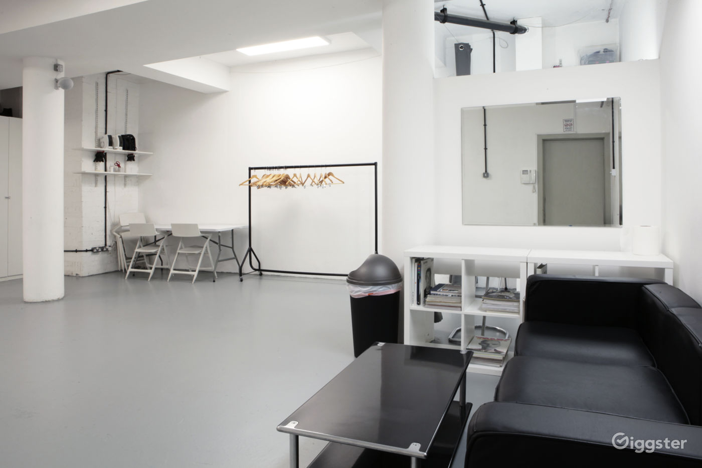 670 Sq Ft Studio With Seamless Colorama Backdrops | Rent this location ...