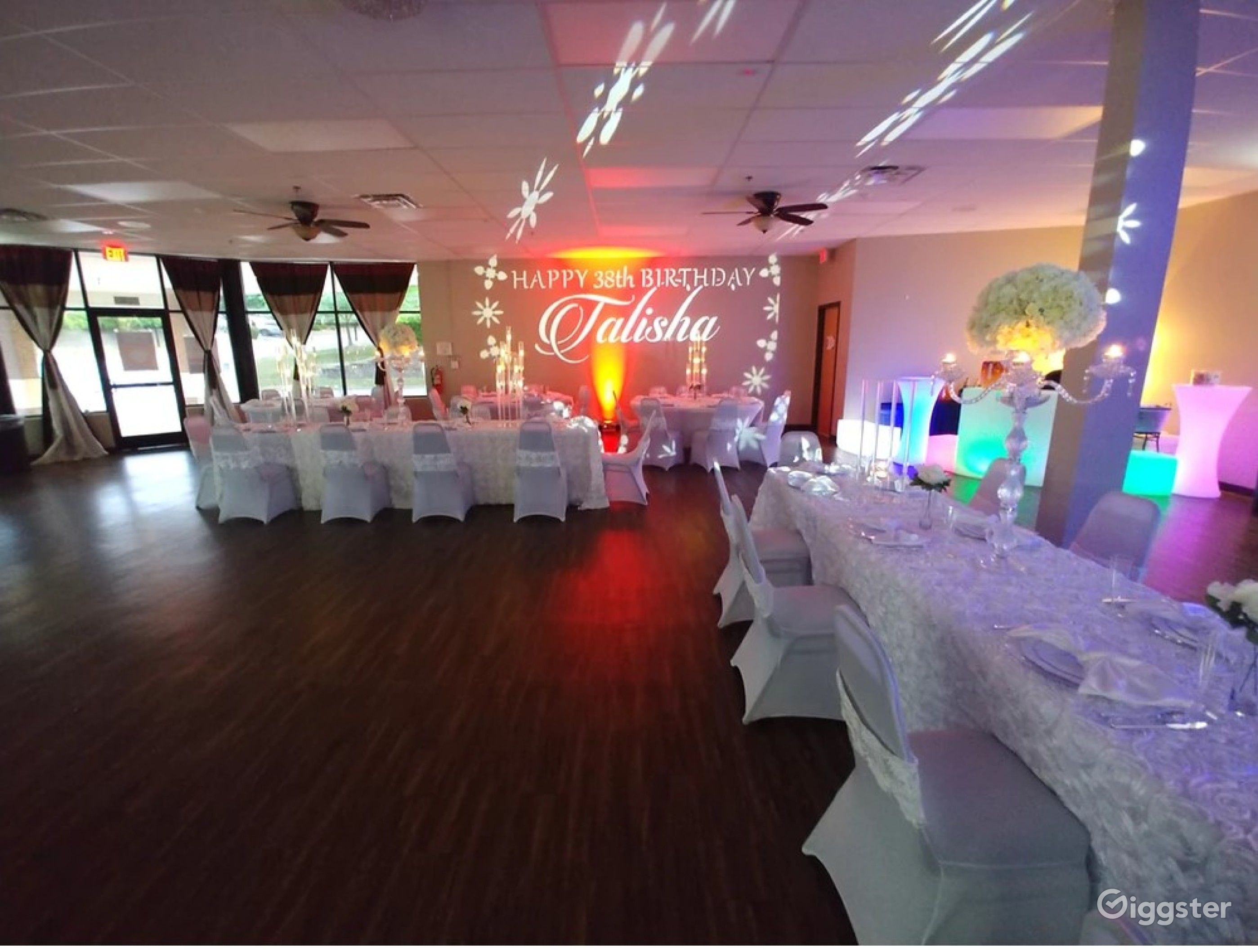 Main Conference Hall For 155 People | Rent this location on Giggster