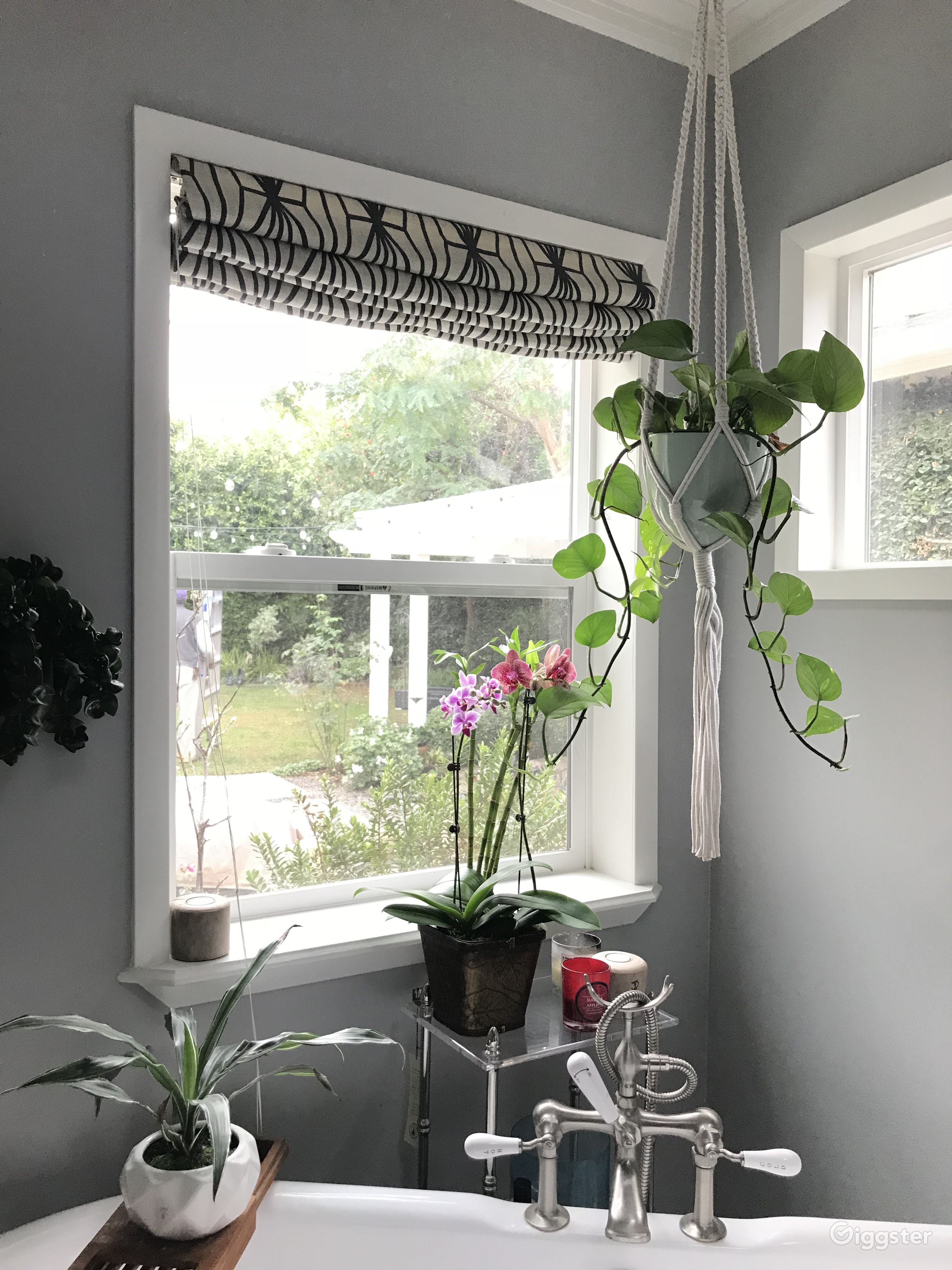 Eclectic Mid Century Zen w/ Backyard Sanctuary | Rent this location on ...