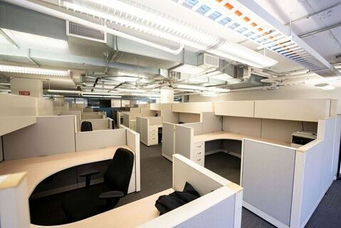 Suite 2000: OFFICE CUBICLES / ATRIUM 55k sf (LAX) | Rent this location ...