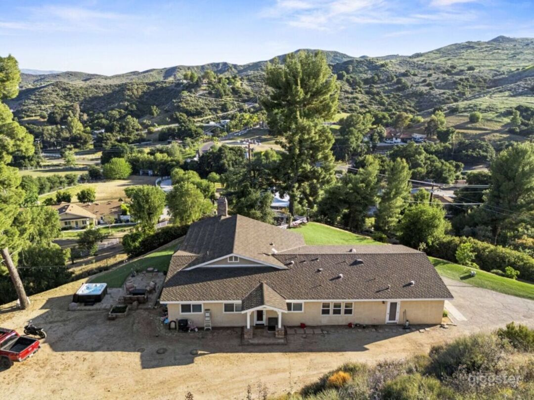 Stunning Ranch Style Valley View Home | Rent this location on Giggster