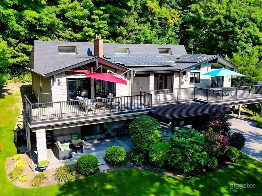 Cinematic Mansion, Dramatic Ceilings, Expansive Garden Views | Rent ...