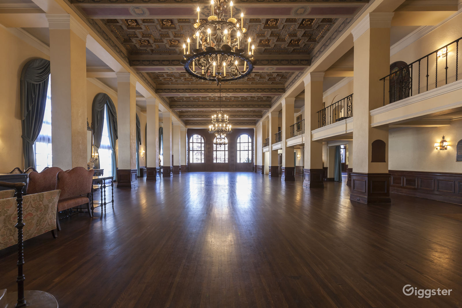 The BEST 10 Christmas Party venues for rent near me | Giggster