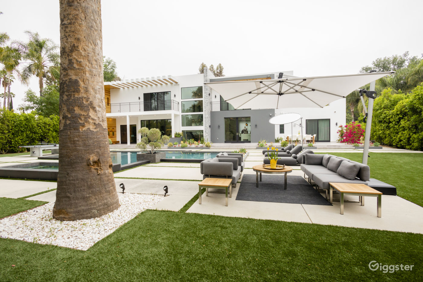 Modern Compound | Rent this location on Giggster