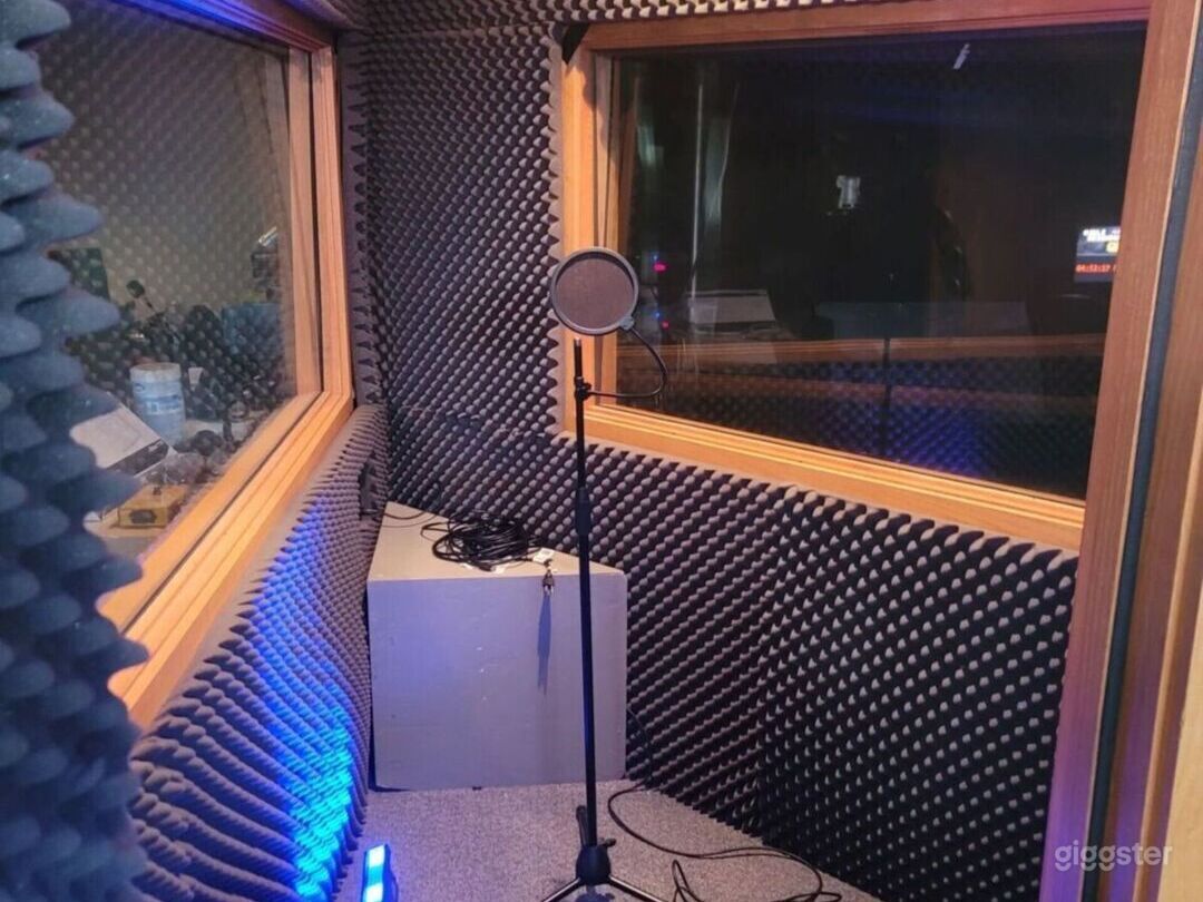 Vocal Recording Studio | Rent this location on Giggster