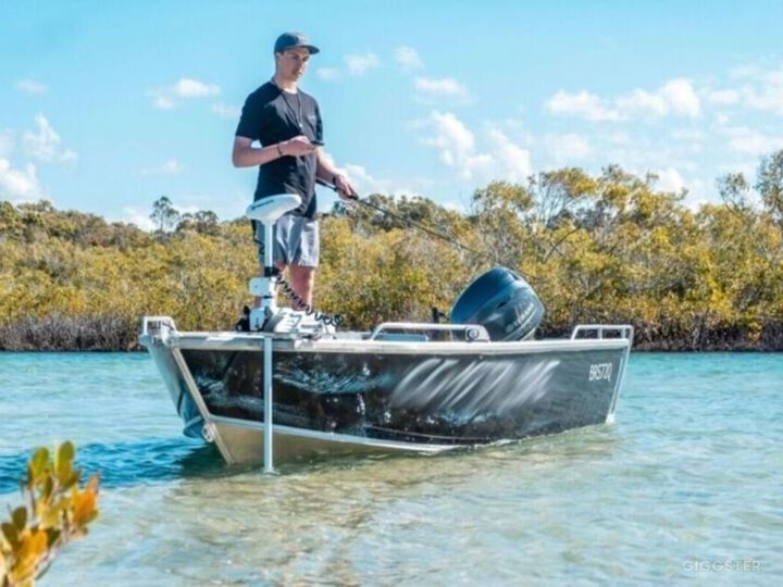 BOAT HIRE: 4.2M QUINTREX ALUMINUM PLATE | Rent this location on Giggster