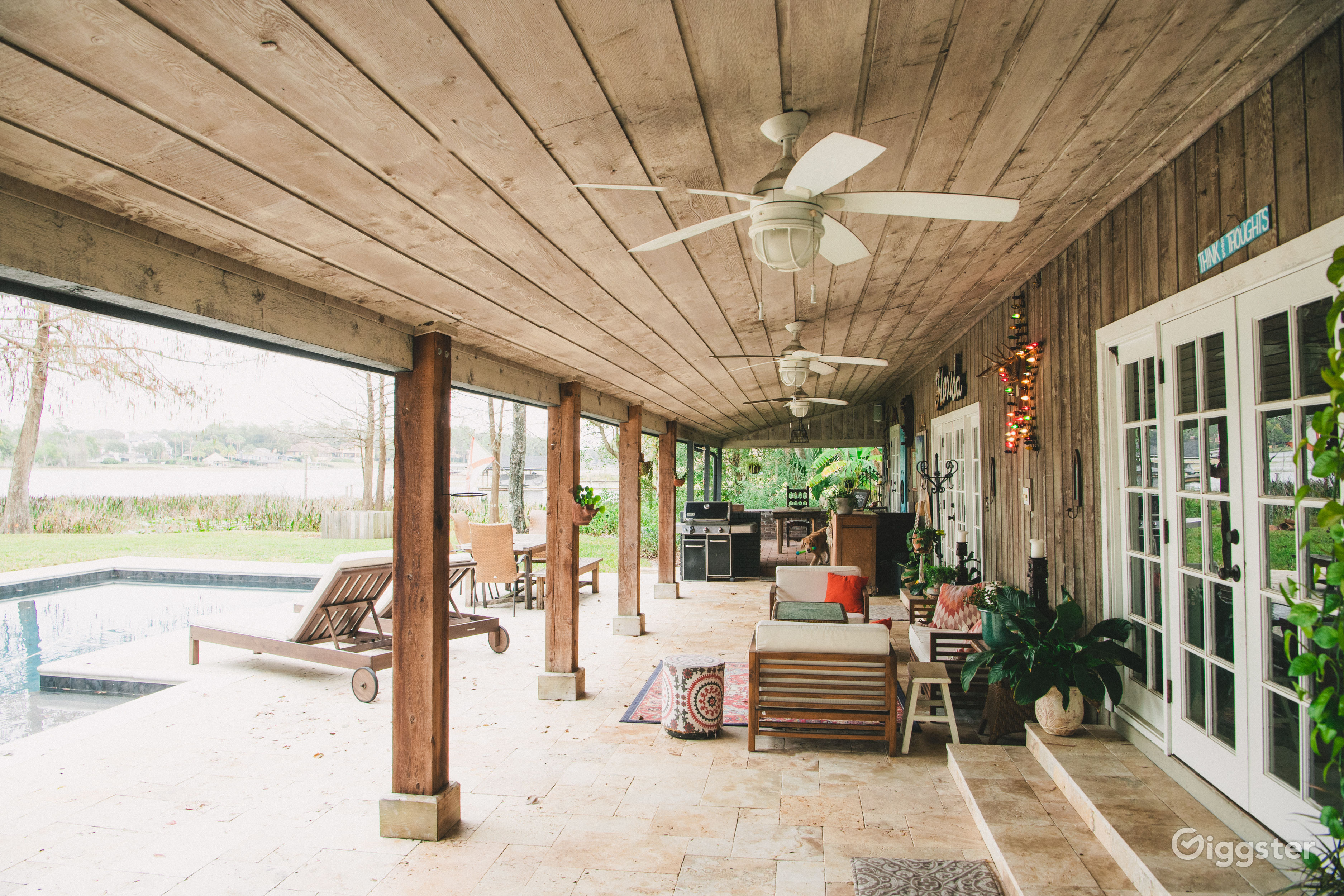 Rustic Lakehouse with Barn,Pool and Dock on 1 acre | Rent this location ...