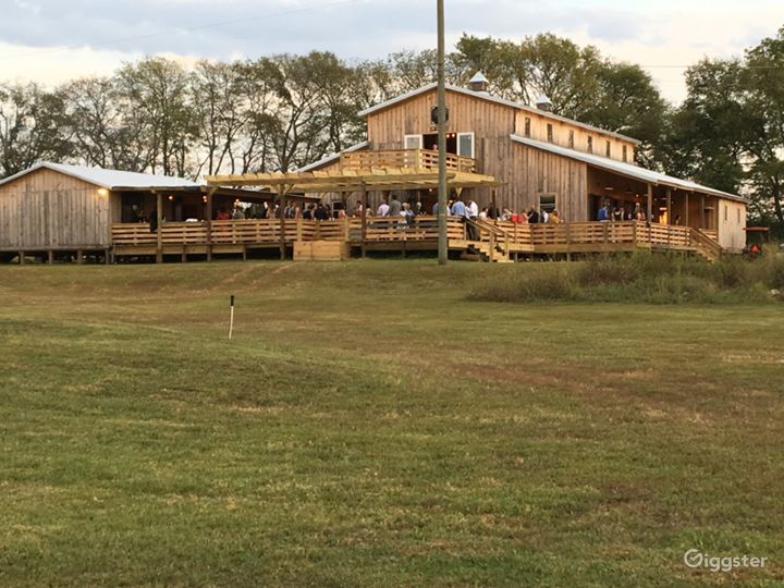 Stunning Nashville ranch inc. barn, pasture & more | Rent this location ...