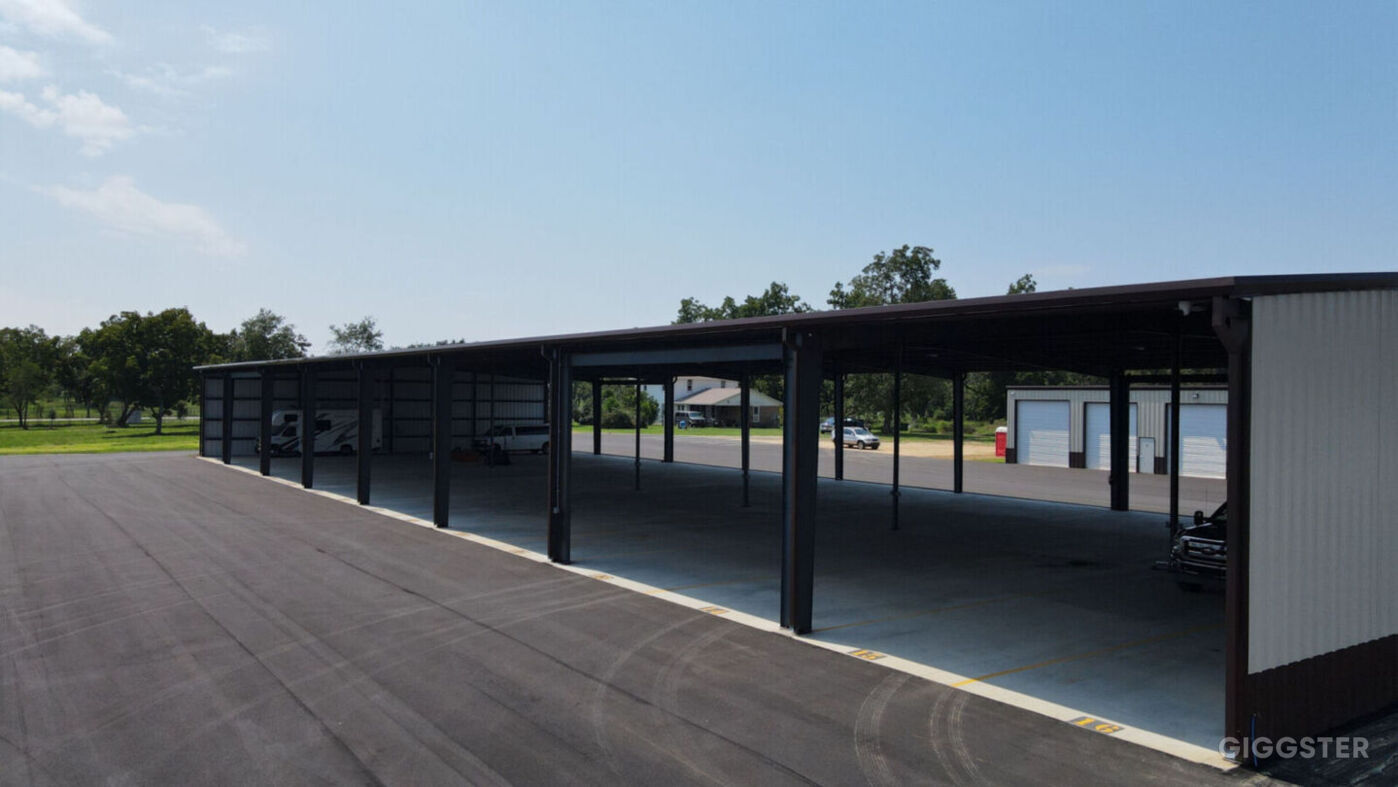 Oversized Enclosed and Covered Storage Facility. | Rent this location ...