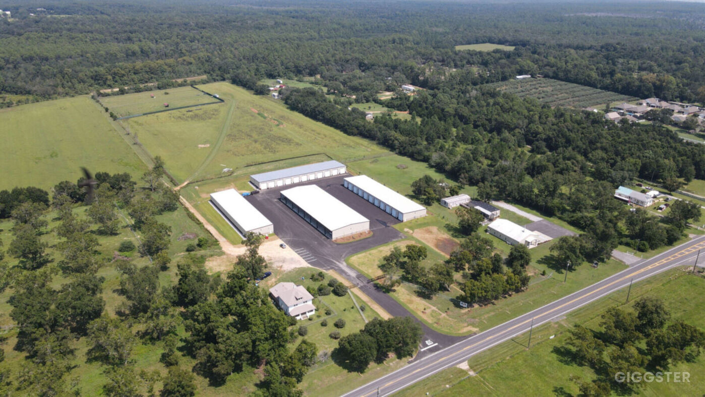 Oversized Enclosed and Covered Storage Facility. | Rent this location ...
