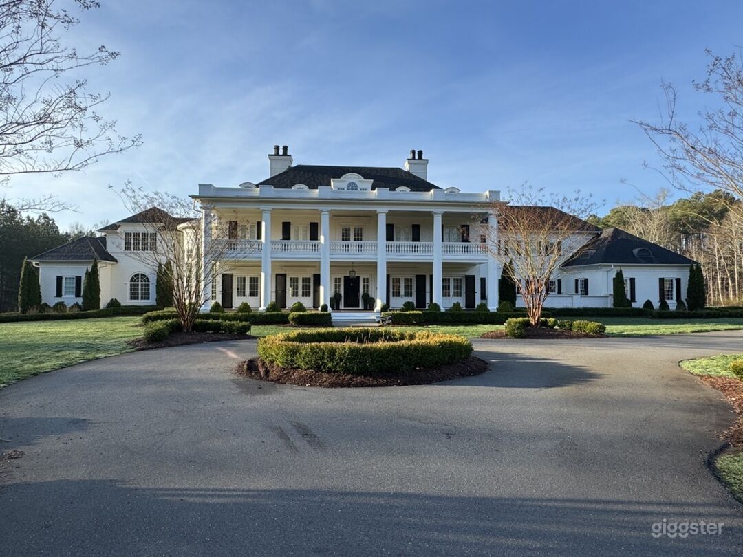 Grand Southern Estate: Columns & Pond Views | Rent this location on ...