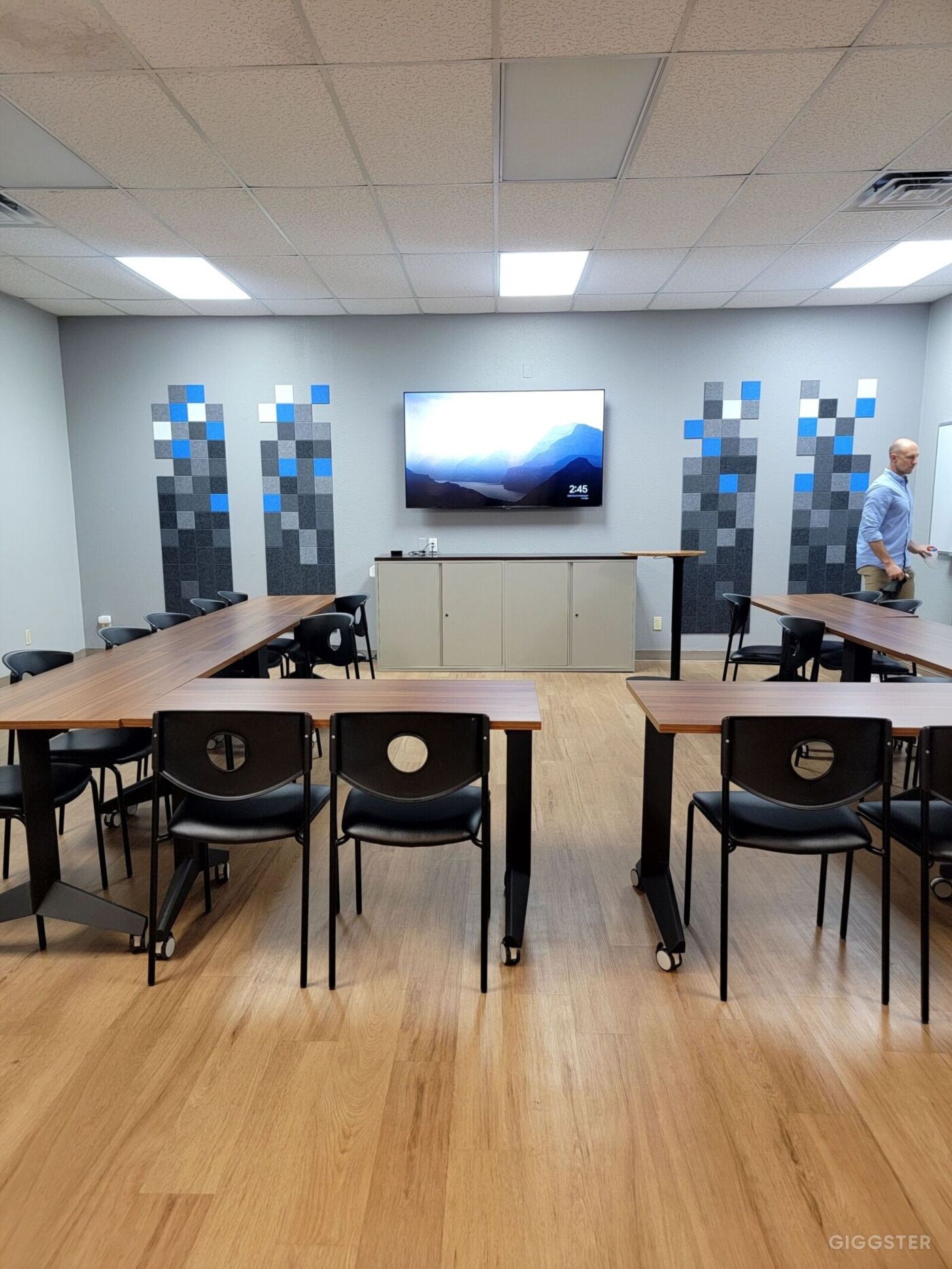 Orchestra Conference Room | Rent this location on Giggster