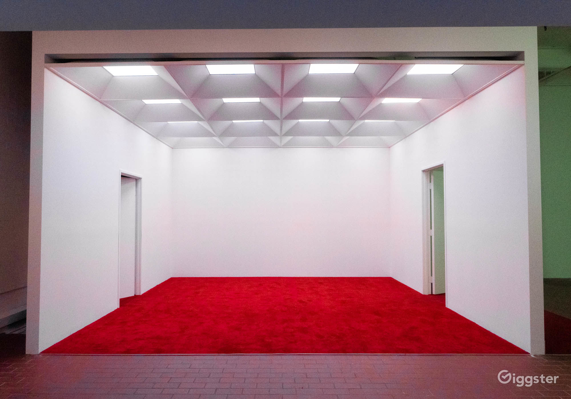 Spectrum Stage - Tile Room 2.0 - Updated Multi Set | Rent this location ...