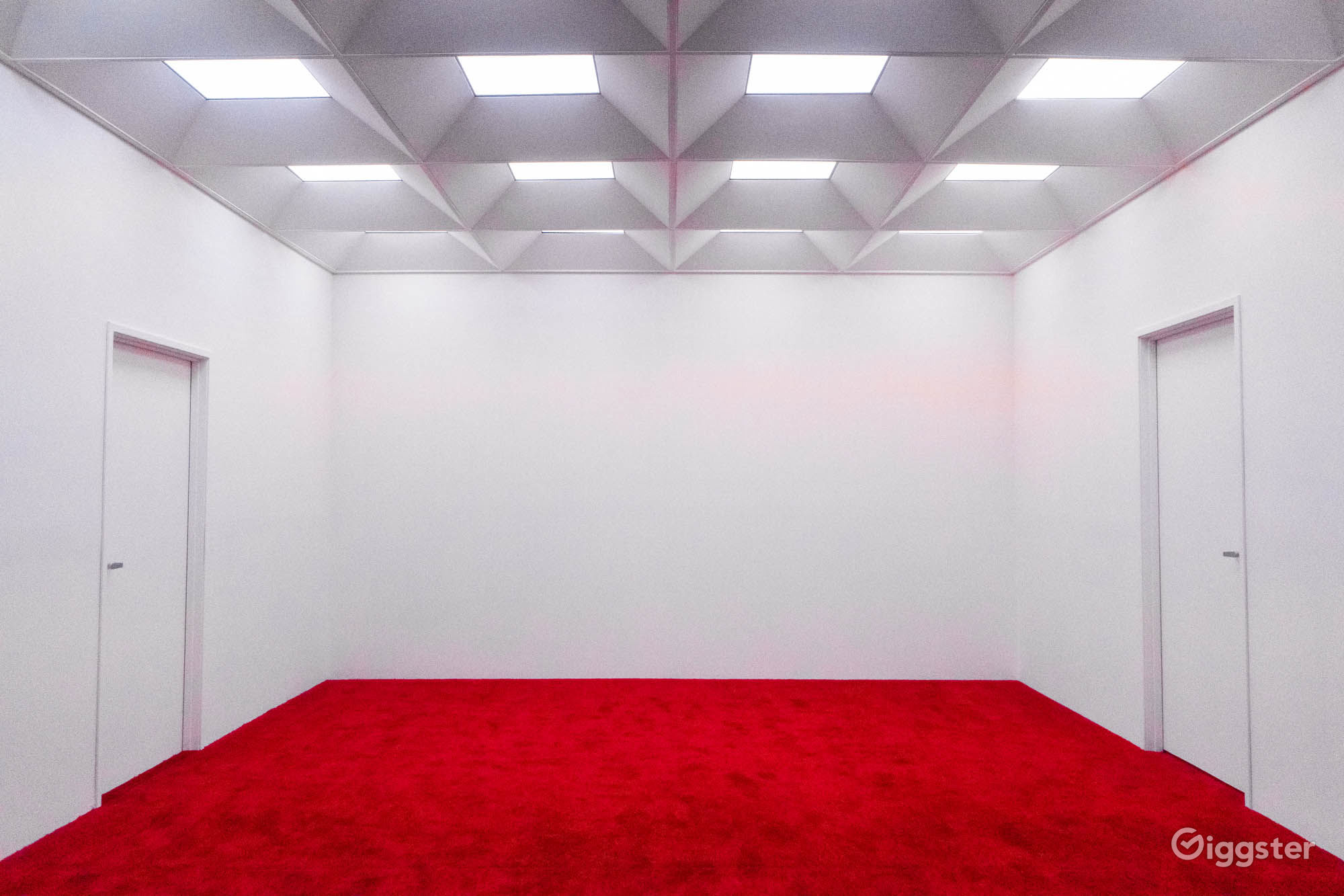 Spectrum Stage - Tile Room 2.0 - Updated Multi Set | Rent this location ...