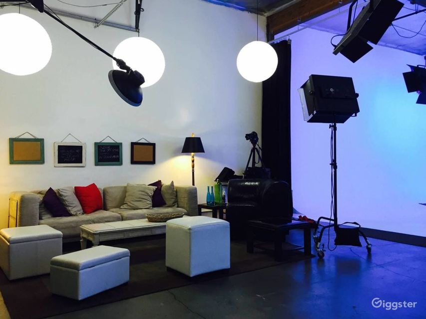 Amazing Fully Lit White Cyc Studio | Rent this location on Giggster
