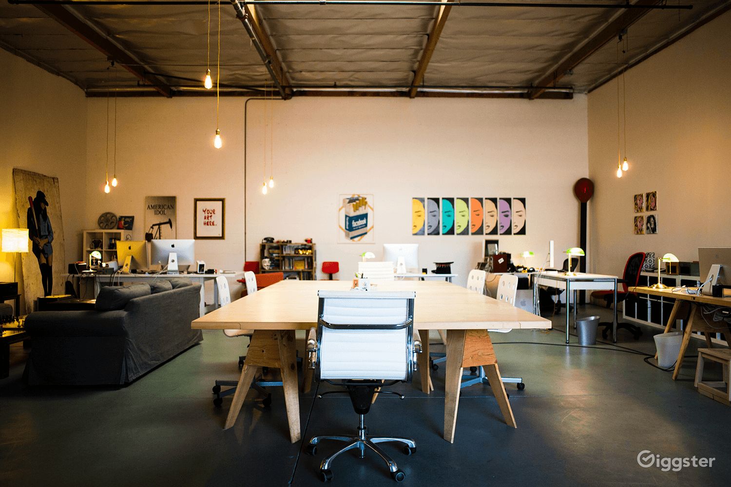 Amazing Fully Lit White Cyc Studio | Rent this location on Giggster