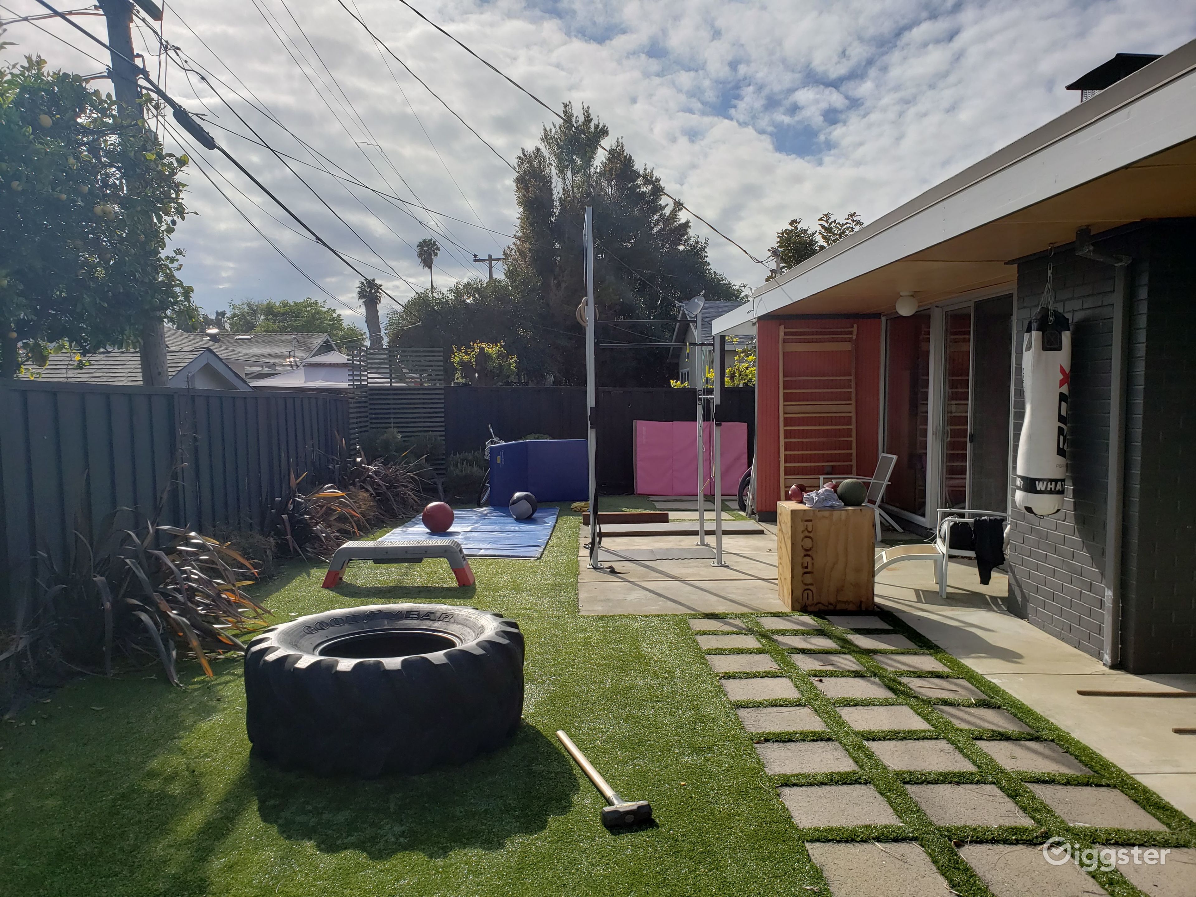 Mid Century Modern with Colorful Bay Area Style | Rent this location on ...