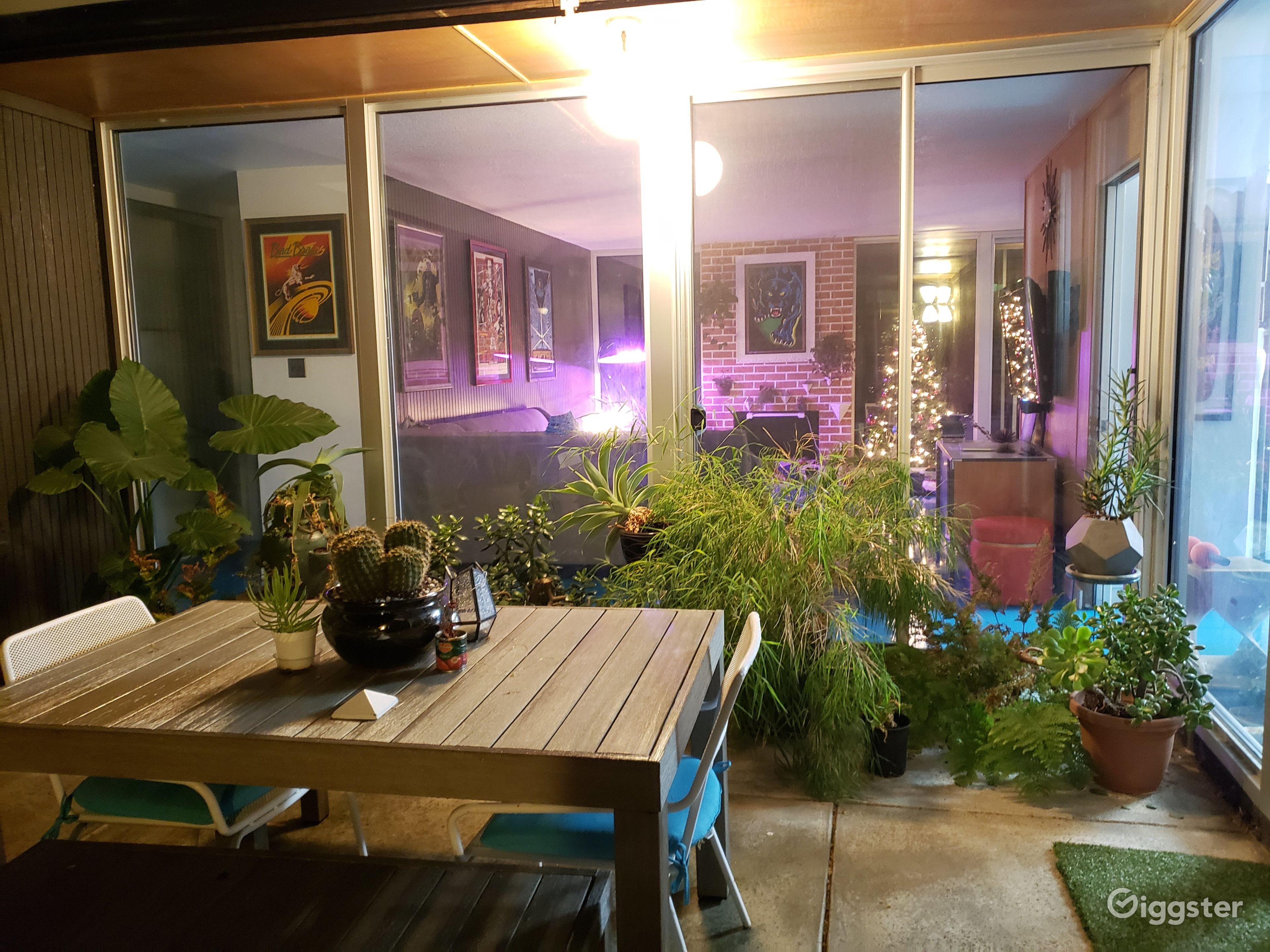 Mid Century Modern with Colorful Bay Area Style | Rent this location on ...