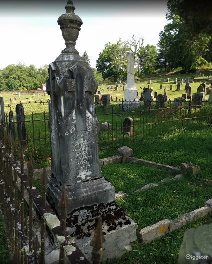 Historic Peaceful Cemetery | Rent this location on Giggster