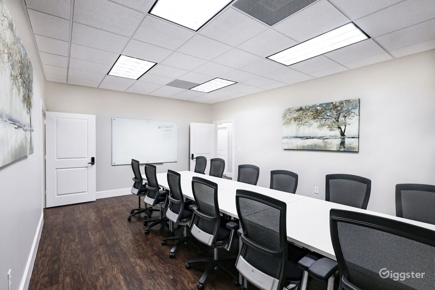 Large Meeting Room in Magnolia | Rent this location on Giggster