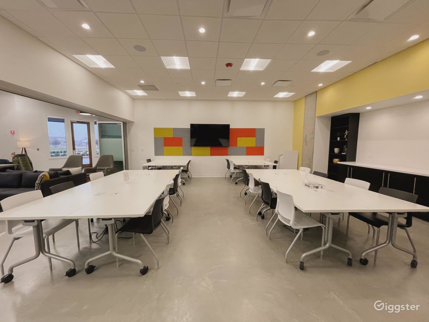 Hub Project Room | Rent this location on Giggster