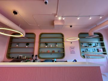 The BEST Coffee Shop venues for rent near me | Giggster