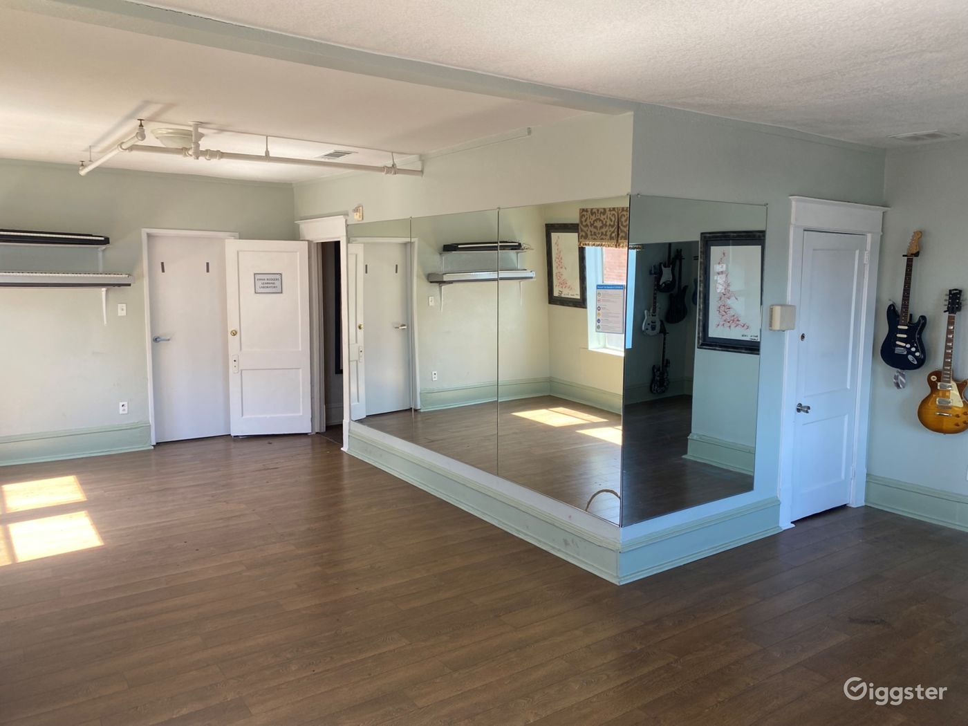 Versatile Multi-Purpose Room | Rent this location on Giggster