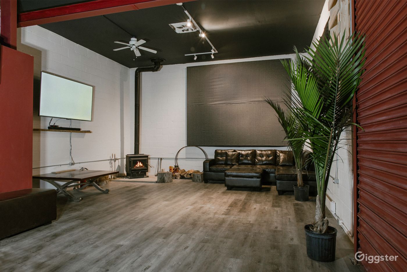Versatile Studio And Event Space | Rent this location on Giggster