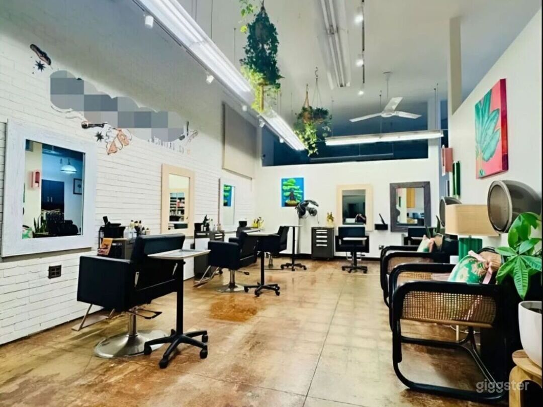 Flexible Salon Studio | 600 sq. ft. Creative Beauty Space | Rent this ...