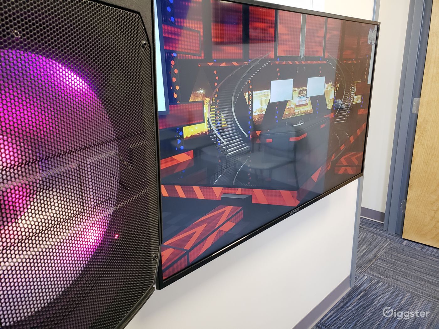 Greenscreen Podcasting Studio (Buyout) | Rent this location on Giggster