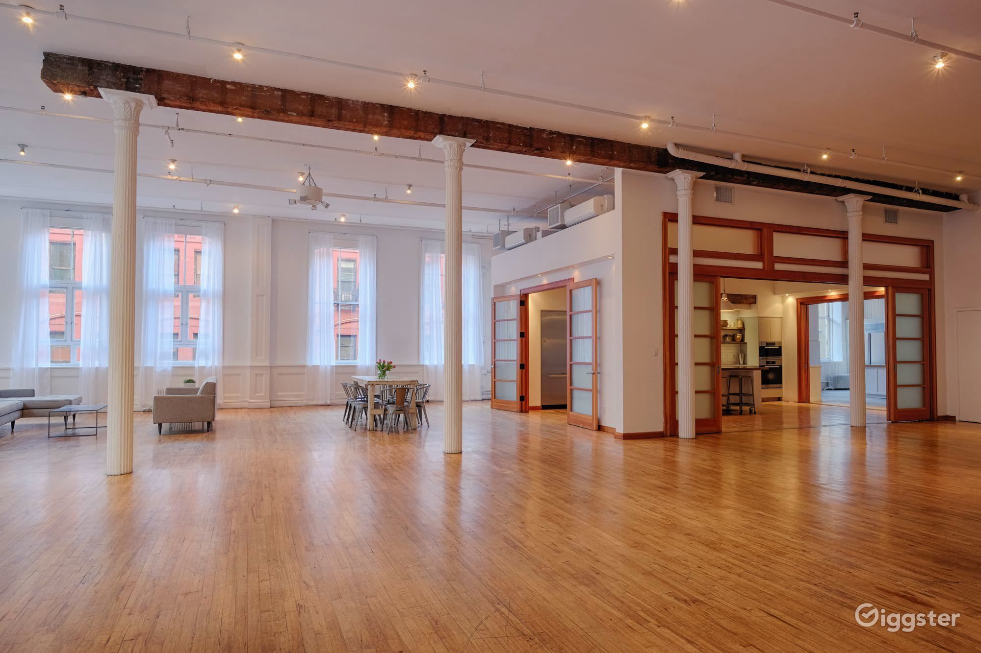 Classic Union Square loft with two kitchens | Rent this location on ...