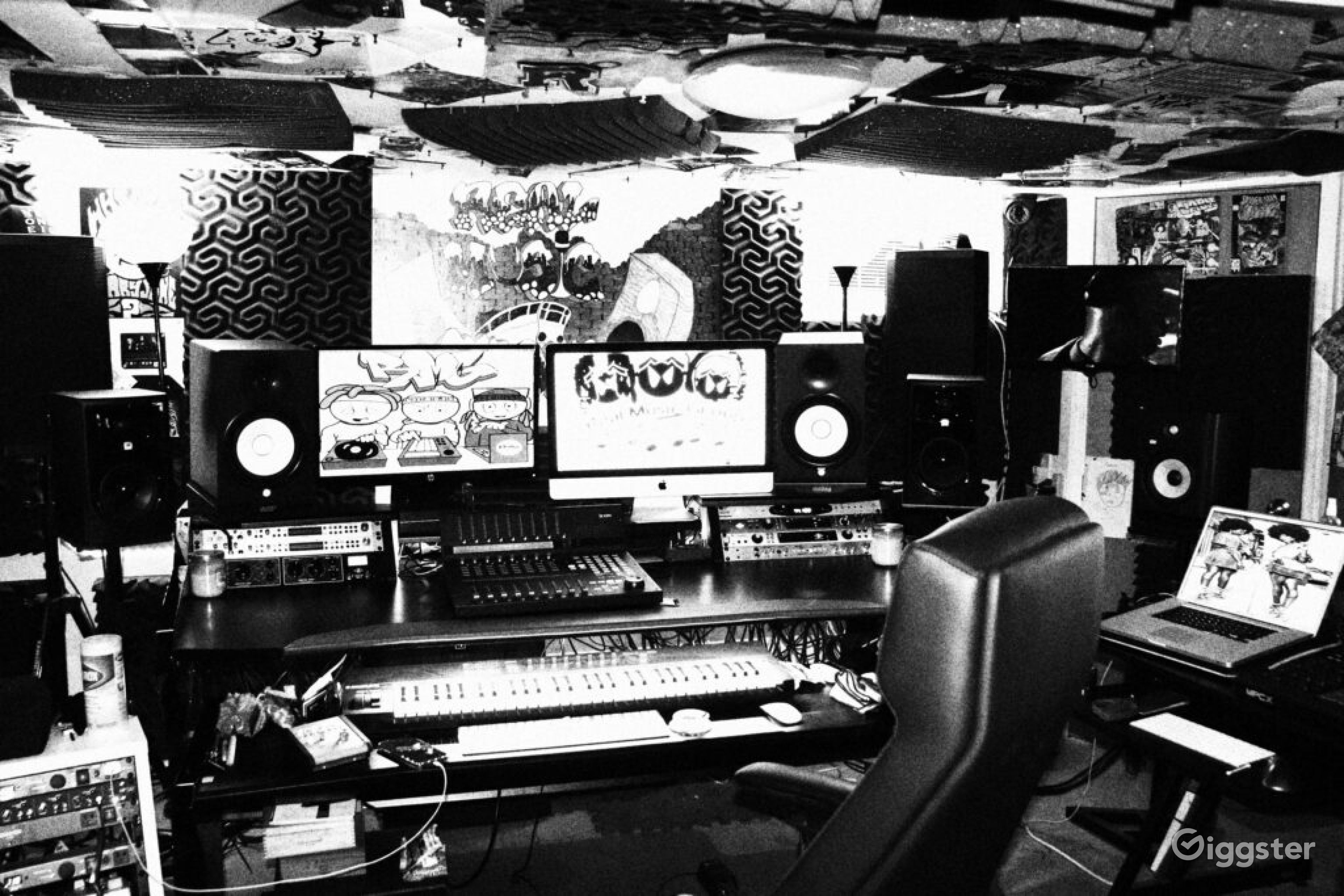 Recording Studio with an 80's Vibe in Queens | Rent this location on ...