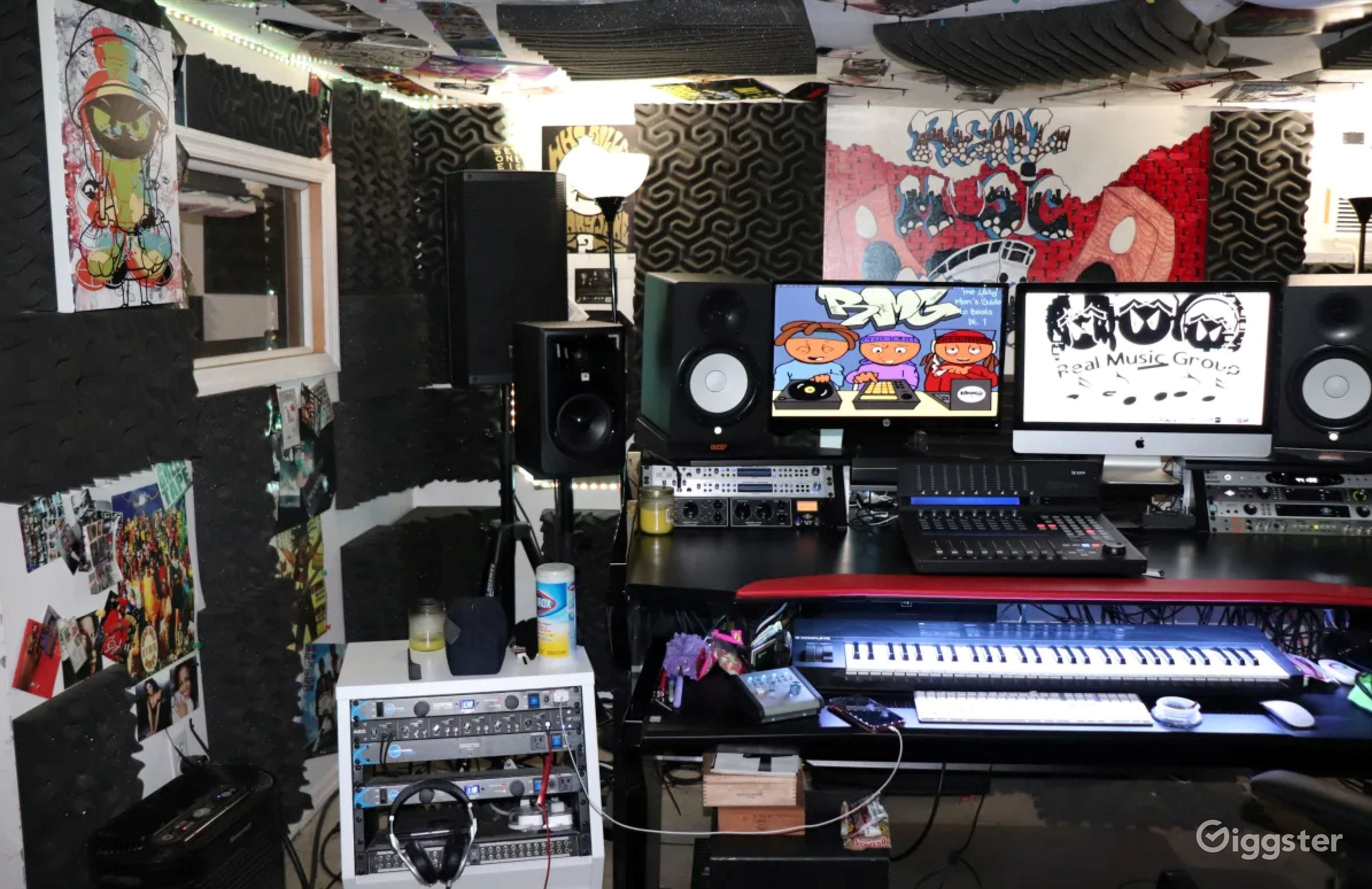 Recording Studio with an 80's Vibe in Queens | Rent this location on ...