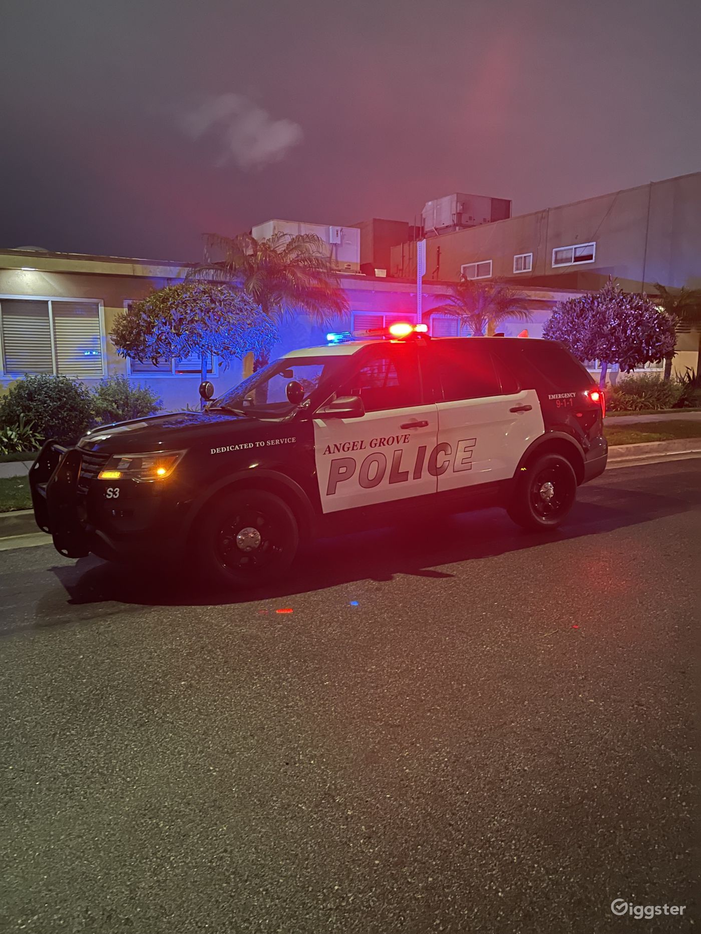 Marked Police SUV Flat Daily Rate | Rent this location on Giggster