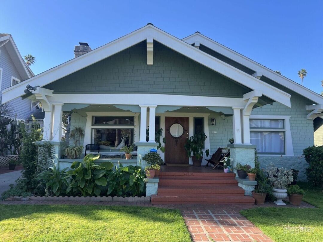 Vintage 1907 Craftsman with Natural Light, Film Space | Rent this ...