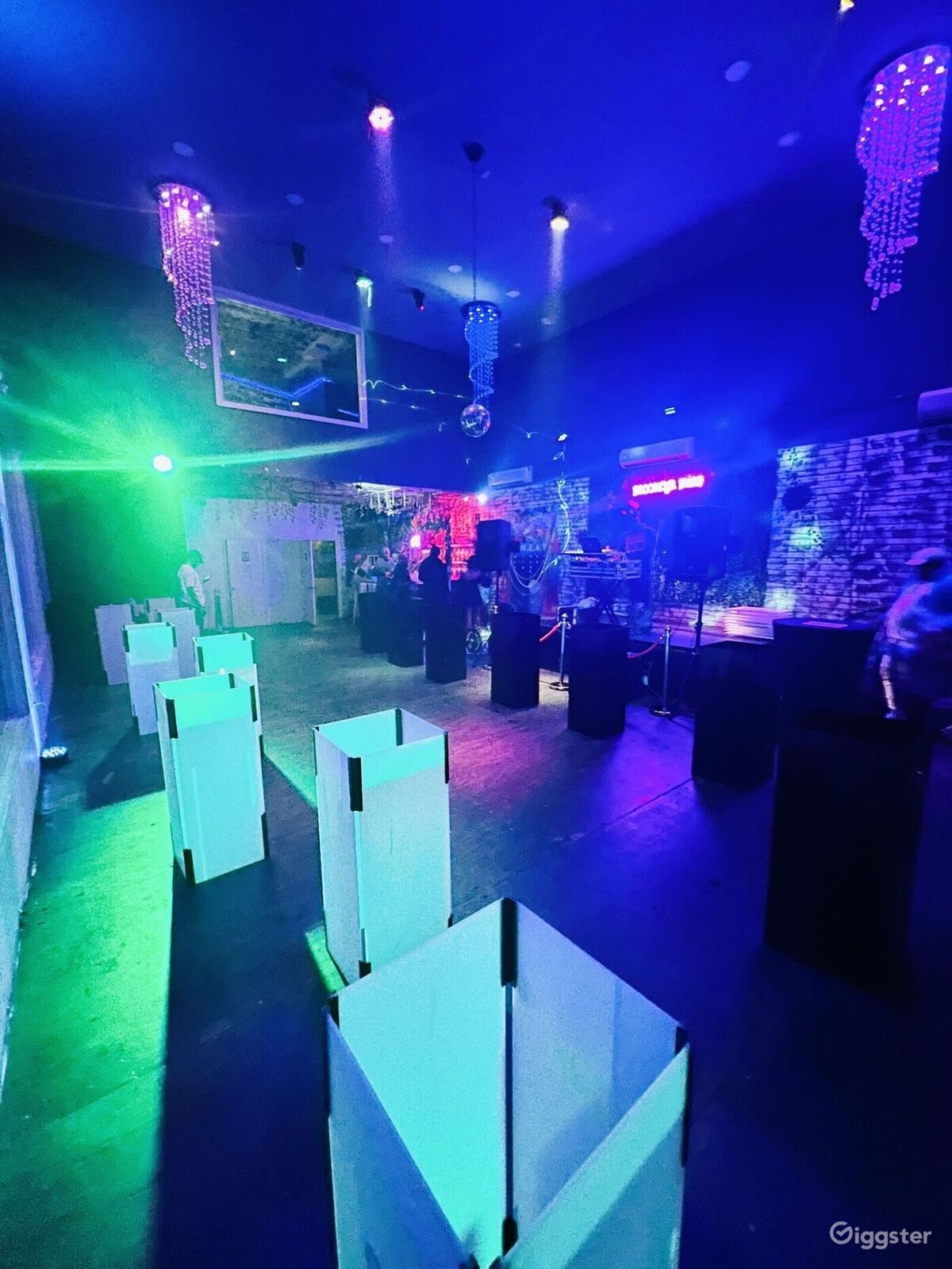 The BEST 10 Prom venues for rent near me | Giggster