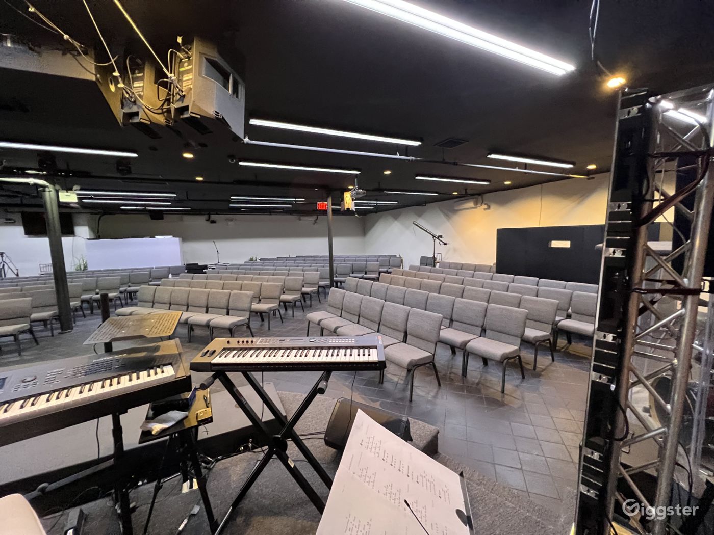 MODERN CHURCH HALL EVENT SPACE BROOKLYN 6000 SqFt | Rent this location ...