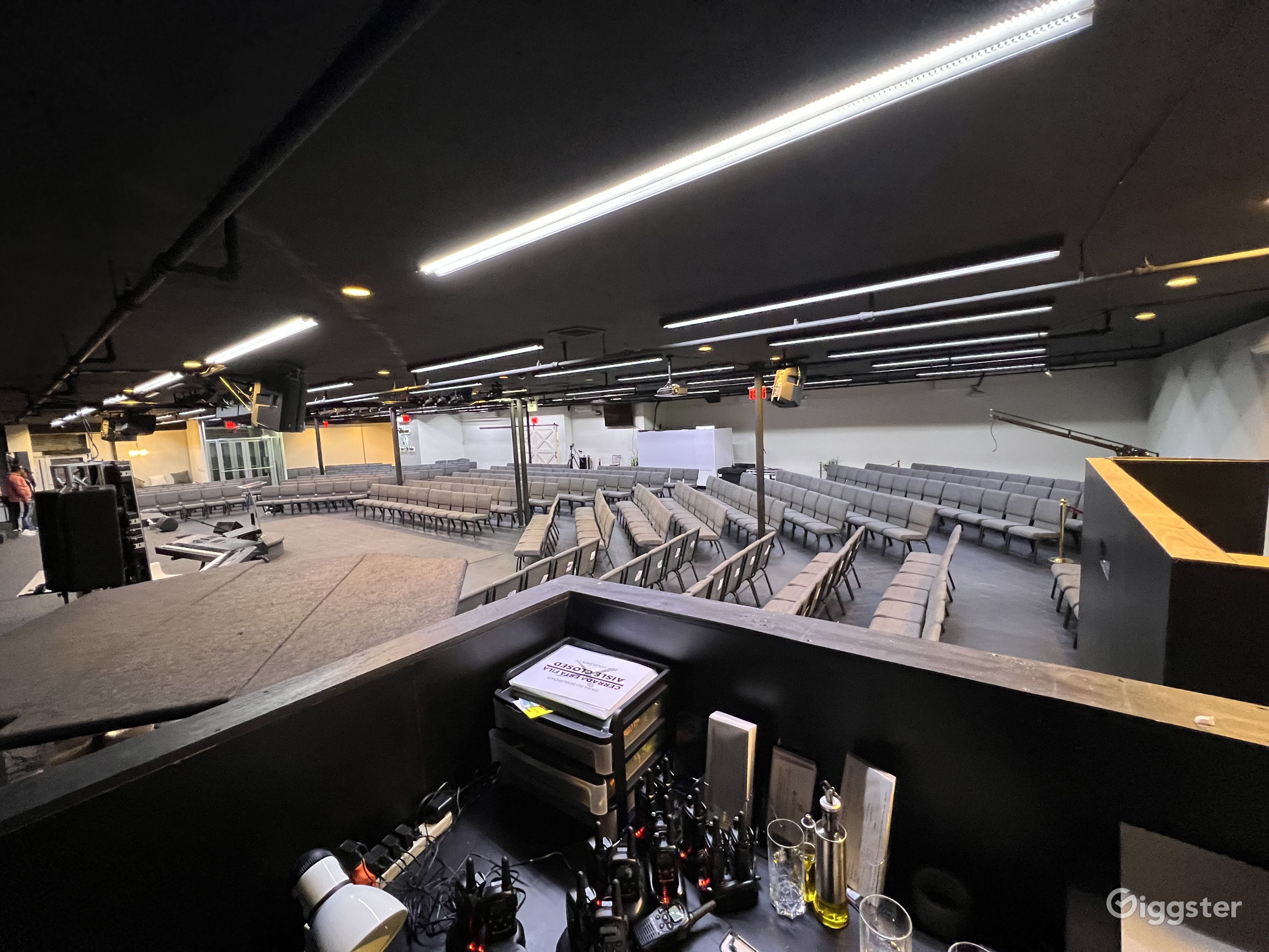 MODERN CHURCH HALL EVENT SPACE BROOKLYN 6000 SqFt | Rent this location ...