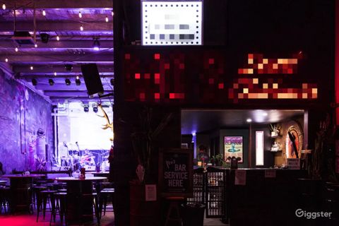 Psychedelic Californian Desert Warehouse | Rent this location on Giggster