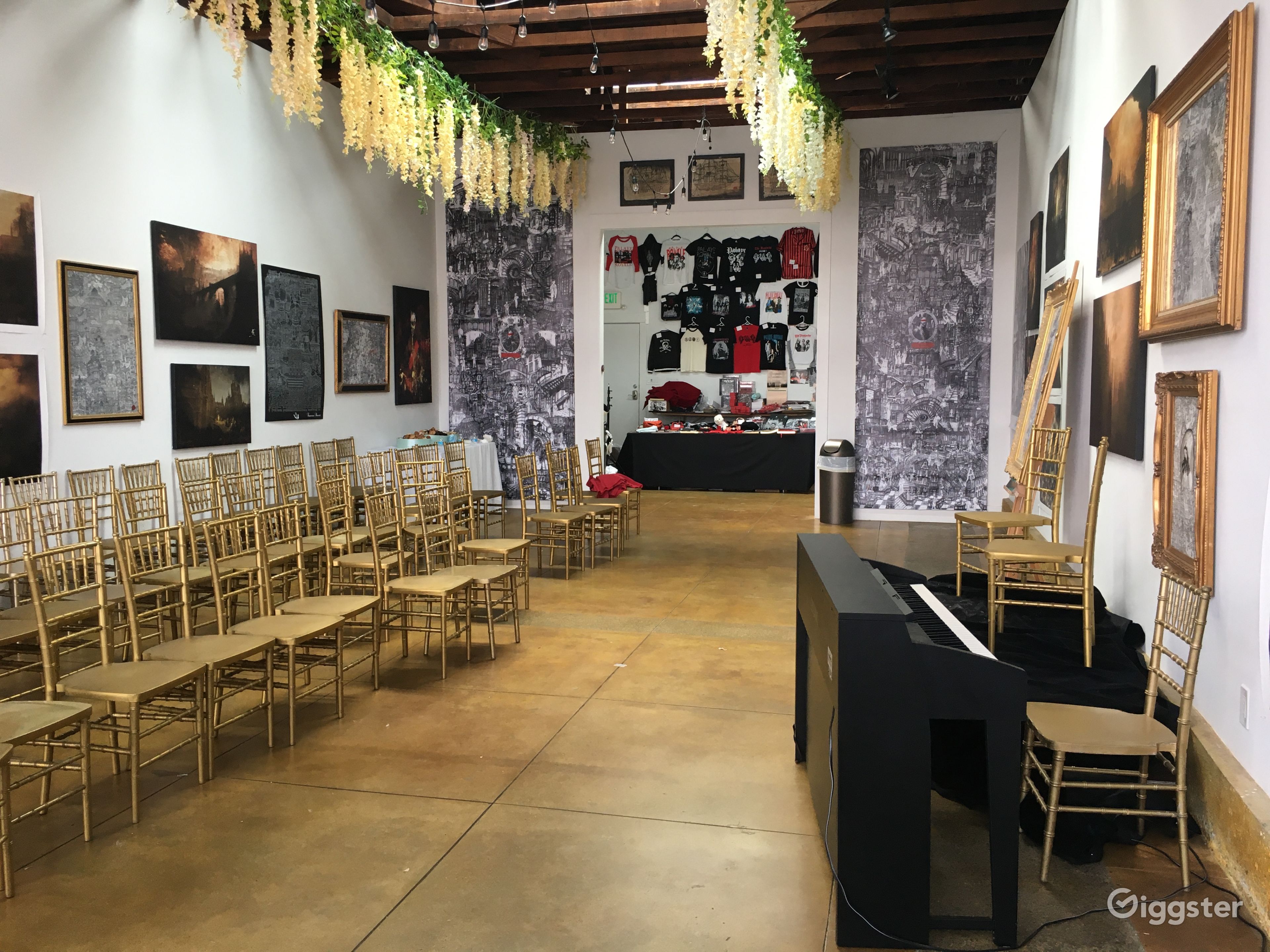Beautiful Pop-up Gallery or Retail Event Space | Rent this location on ...