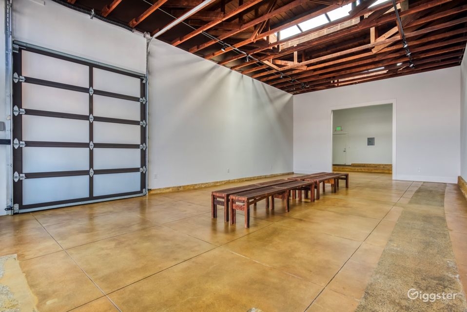Beautiful Pop-up Gallery or Retail Event Space | Rent this location on ...