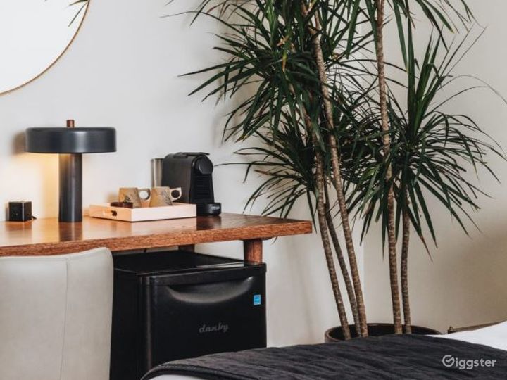 King Suite with Swanky Lounge Area | #4 | Rent this location on Giggster